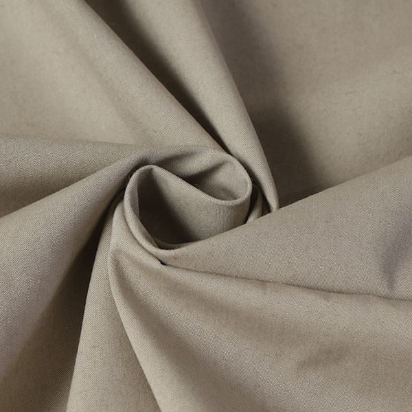 ◆商品説明◆ カラー：グレージュ 巾：145cm 商品説明：厚さ：普通・コットンアクリルオックスはコンパクト（目が詰まった）に織られハリコシがあり、サラッとした素材です。　パンツ、スカート、ブルゾン、などやバッグなどにも。 混用率：コットン...