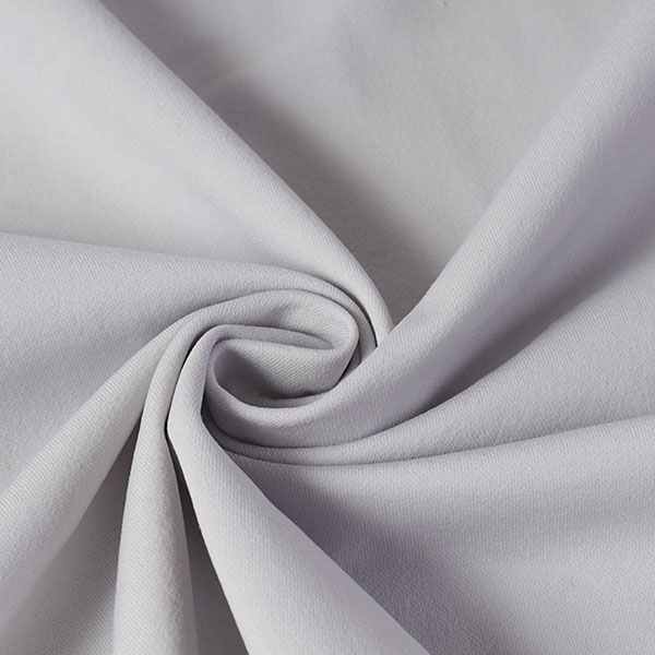 ◆商品説明◆ カラー：グレー 巾：155cm 商品説明：厚さ：普通・ポリエステル裏毛はトレーナーの定番的素材です。軽くて、速乾性があり、サラッとした風合いのニットです。プルオーバー、、シャツ、パ−カー、ジャケットなどに。 混用率：ポリエステ...