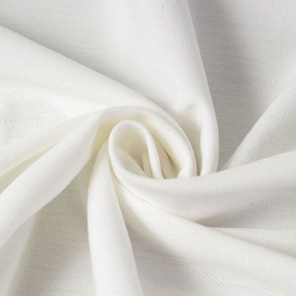 ◆商品説明◆ カラー：白 巾：187cm 商品説明：厚さ：やや薄手・コットンポリエステルカノコは繊細な凹凸のテクスチャー感があり、無地でもニュアンスのある表面感で、通気性も良くサラッとして軽いニットです。プルオーバー、シャツ、など速乾性もあ...