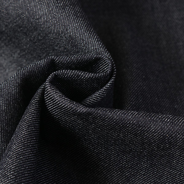 ◆商品説明◆ カラー：紺デニム 巾：145cm 商品説明：厚さ：普通・コットン先染めデニムです。ハード目な風合いでハリコシがあります。洗えば洗うほど味が出てきます。パンツ、スカート、ワンピース、オーバーオール、ブルゾン、ジャンパーなどやポー...