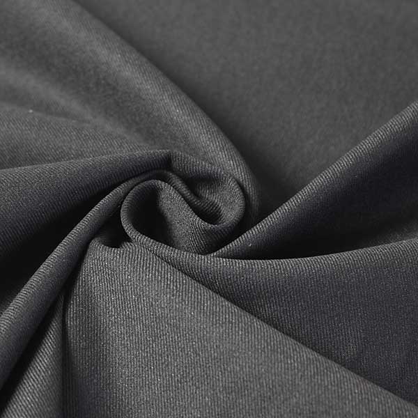 ◆商品説明◆ カラー：黒 巾：125cm 商品説明：厚さ：普通・コットンポリエステル交織ストレッチツイル（綾織）はしっかり織られ綺麗な表面感を持つカジュアル感のある素材です。パンツ、スカート、ワンピース、ブルゾン、ジャケットなどに。 混用率...