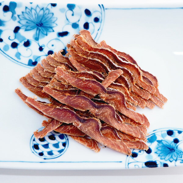 【内容(量)】鮭の酒びたし40g 【原材料(産地)】秋鮭（日本海産）、食塩 【賞味期限】冷蔵保存で1ヶ月鮭の酒びたしは、新潟県村上市の伝統的な名産品で、塩引鮭を半年以上かけて寒風干し・熟成させた乾燥珍味です。薄切りにした鮭を日本酒に3〜5分...