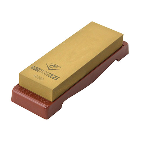 究極の最高級砥石 荒仕上から超仕上まで完璧の≪超セラ≫シリーズ エビ印 本職超セラミックス砥石 台付 #2000 SS-2000 仕上用 ドレッシングストーン(#600)付 本品は、従来の人造仕上砥石では研ぎ難かった焼入れ硬度の 高い鋼（青...