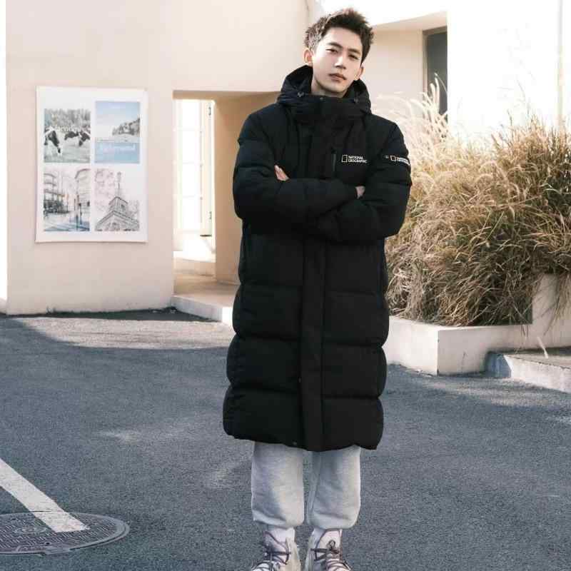 韓国 地理の 帽子の 長い タイプは 膝の ダウン ジャケットを 過ぎます。フィラー: ホワイトダックダウンベルベットの含有量: 86%~90%: カティフィ/カティフィ厚さ: 中程度の生地名: ポリエステル主な生地構成: ポリエステル(ポ...