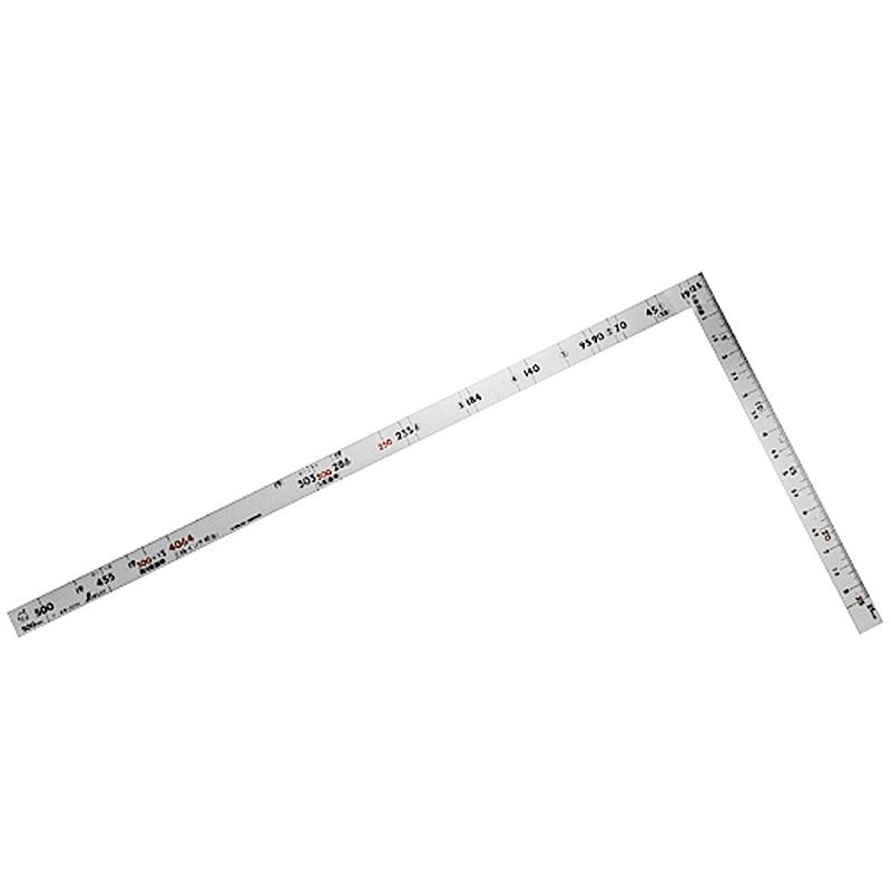 ●本体の巾が19mmなので、2×4工法に最適です。 ●勾配が一目で測れる勾配目盛付です。裏面には通常の目盛（50cm・1尺5寸）が入っています。 ●大きく鮮明な目盛数字を採用しました。 [仕様] ●角部形状 同厚 ●表目盛 長枝：外目盛 2...
