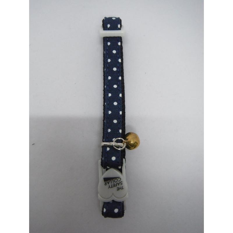 猫用セーフティー首輪。原材料：ナイロン。幅×奥行×高さ=10×10×140(mm)。ドット柄の猫用セーフティーカラー。