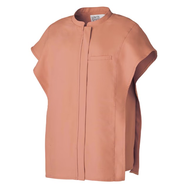 ●品番：DOM-0003 ●製品名：DOM-0003 ファスナースクラブ 女性用 ●ブランド：DIVISION OF ME ●メーカー：CHITOSE（チトセ) ●機能：透防止、制電、制菌 ●仕様：フロントファスナーあき、左胸ポケット　両脇...