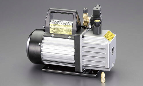 型番EA112FA-4 商品説明●メーカー…FUSO●型番…VP-245●ローター方式…ツーステージ●電源…AC100V●回転数…2800rpm(50Hz)、3400rpm(60Hz)●サイズ…134(W)×320(D)×232(H)mm●...