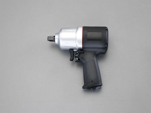 型番EA155DE-6A 商品説明●使用コンプレッサー…3HP●差込角…1/2”●全長…171mm●無負荷回転数…8，000rpm●エアー消費量…113L/min●使用圧力…0.62MPa●使用トルク範囲…68〜810N・m●最大トルク…1...