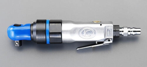型番EA155JK 商品説明●メーカー…空研●型番…KRI-10●差込角…3/8”●吸入口…Rc1/4”●使用圧力…0.6MPa●無負荷回転数…500rpm●エアー消費量…250L/min●最大トルク…30N・m●能力(ボルト径)…10mm...