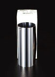 型番EA440E-0.8 商品説明●サイズ…150mm×2.5m●厚み…0.8mm●許容差…±0.051mm●材質…カーボンスチール ★注意事項★商品画像に複数商品が載っており、番号やアルファベットが記載されている商品がございます。その場合...