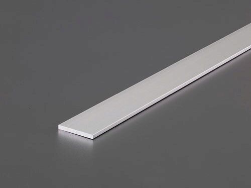 型番EA440HF-2B 商品説明●サイズ(A×t)mm…20×2●入数…10●表面はシルバーアルマイト処理されています。●材質…アルミニウム●全長(m)…1 ★注意事項★商品画像に複数商品が載っており、番号やアルファベットが記載されている...