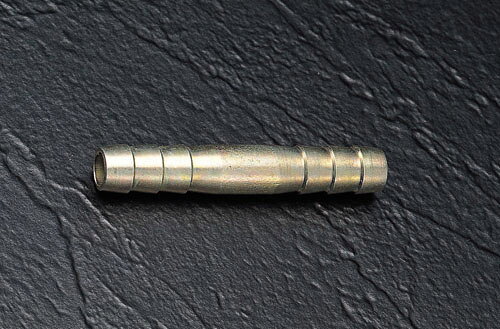 型番EA463M-25 商品説明●材質…スチール(亜鉛メッキ)●適合ホース内径…1”（25mm）●長さ…160mm●用途…圧縮空気、液体●使用圧力…1.6MPa ★注意事項★商品画像に複数商品が載っており、番号やアルファベットが記載されてい...
