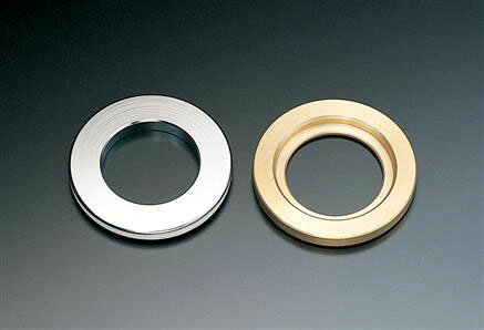 型番EA468BX-441 商品説明●メーカー…TOTO●型番…TH752R●下穴径…φ44〜48mm●取付穴径…φ35mm●材質…黄銅、合成樹脂●φ44〜48mmの穴に取付穴φ35mm用水栓を取り付ける場合に使用して下さい。●TOTO製 ...