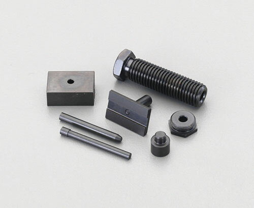 型番EA501CK-2 商品説明●メーカー…KUKKO（クッコ）●型番…59-1-2●適用チェーン…12.87〜19.05mm●番手…#50・60●重量…200g●材質…ドイツ鋼●EA501CKのチェーンカッターが必要です。 ★注意事項★商...