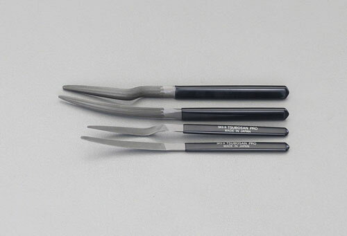型番EA521PC 商品説明●〈セット内容〉…4本組●半丸・クランク型（215×12×3.8mm）●半丸・クランク型（185×7.3×2.5mm）●半丸・舟型（215×12×3.8mm）●半丸・舟型（185×7.3×2.5mm）●粗さ…中目...
