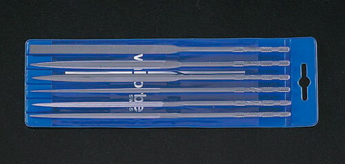 型番EA521VG-6 商品説明●〈セット内容〉…6本組平(6.5×1.3mm)半丸(6.3×2mm)ササ刃(5.8×2.2mm)三角(4.4mm)四角(2.8mm)丸(φ3.5mm)●粗さ…粗目●全長…200mm●刃長…85mm ★注意事...