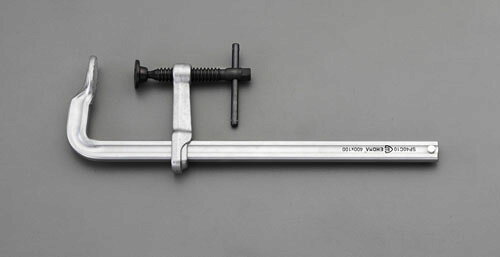 型番EA526TK-5 商品説明●材質…スチール●締付能力…800kg●口の深さ…100mm●最大開口…300mm●レールサイズ…25.0×12.5mm●重量…1.72kg ★注意事項★商品画像に複数商品が載っており、番号やアルファベットが...