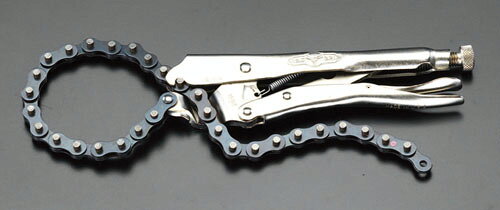 型番EA533AK 商品説明●材質…スチール●全長…220mm●チェーン長…455mm●チェーン幅…16mm●クランプ全長…225mm●重量…740g●使用方法…　　1.対象物にチェーンをまわして掛け、チェーンの適度な所で顎部のチャンネル部...