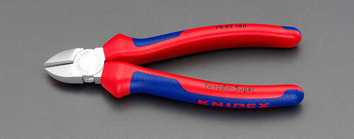 型番EA536K-2 商品説明●メーカー…KNIPEX（クニペックス）●型番…7005140●ハンドル…コンフォート●仕上げ…クロムメッキ●刃硬度…HRC62●全長(mm)…140●切断能力(mm)…軟線：4.0、中硬線：2.5、硬線：1....