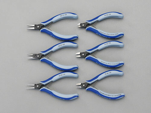 型番EA537KP 商品説明●メーカー…KNIPEX（クニペックス）●型番…002016P●〈セット内容〉…・EA535KG-1 120mm 精密用ニッパー ・EA535KG-2 125mm 精密用ニッパー ・EA535KG-6 125mm...