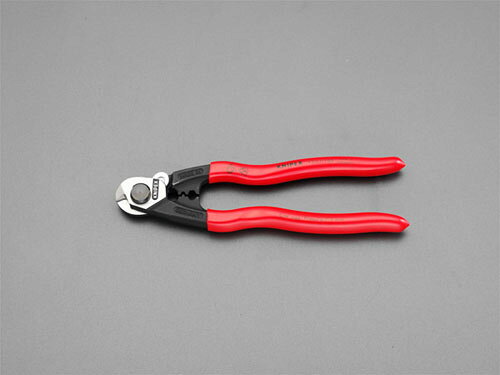 型番EA541WK 商品説明●メーカー…KNIPEX（クニペックス）●型番…9561190●切断能力…スチールワイヤー：φ5mm中硬線：φ4mmピアノ線：φ2.5mm銅・アルミケーブル：φ7mm●材質…オイル焼入れ焼き戻し処理がされたクロム...