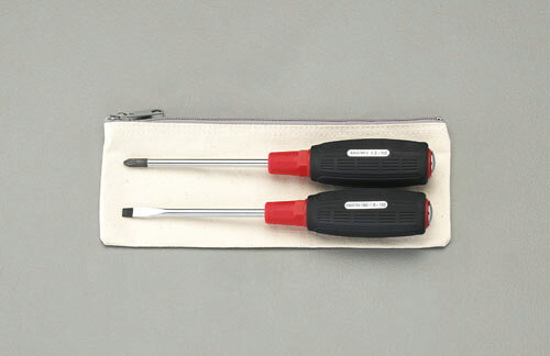 型番EA557AV-10 商品説明●2本組●（＋）ドライバー…先端×軸径：#2×6.0mm、軸長：100mm●（−）ドライバー…刃幅×刃厚：6.0×0.9mm、軸長：100mm●ハンドルは滑りにくく、力の入るスリット形状●打撃できる貫通柄タ...