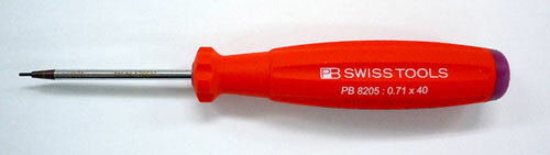 型番EA573LW-0.7 商品説明●メーカー…PBSWISSTOOLS●型番…PB8205.0,71-40●手が濡れていても滑らないグリップ●サイズ…0.71mm●軸長…40mm●オイル・ガソリンに耐性があり、汚れてもきれいに落とせます。...