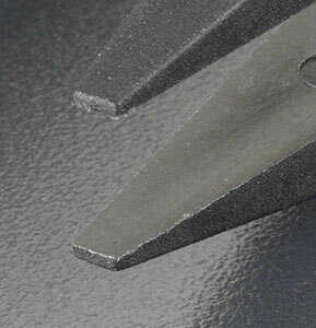 型番EA595AR-34 商品説明●全長…115mm●耐熱温度…240℃●先端…直・細●材質…チップ：合成繊維(ESD)、ハンドル：ステンレス●先端幅…2.0mm ★注意事項★商品画像に複数商品が載っており、番号やアルファベットが記載されて...