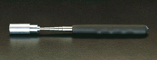 型番EA598GF-1 商品説明●マグネット径…12mm●吸着能力…2.25kg●重量(g)…90●伸縮長…200〜832mm●ハンドル径…17mm●ヘッドサイズ…φ19×49mm●グリップは水や濡れた手でも滑りにくいクッショングリップ●ヘ...