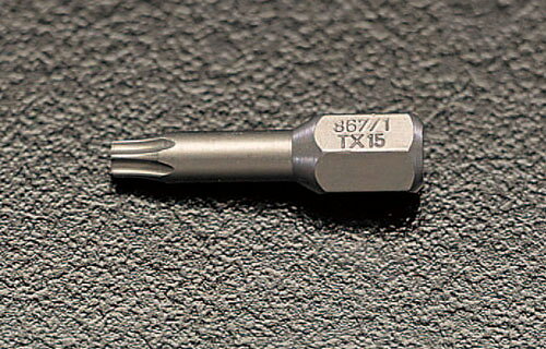 型番EA611AD-10 商品説明●六角シャンク…1/4”●サイズ…T10●全長…25mm ★注意事項★商品画像に複数商品が載っており、番号やアルファベットが記載されている商品がございます。その場合は、「商品番号の末尾」に記載されている番号...
