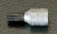 型番EA611BD-9 商品説明●差込角…1/4”●サイズ…T9先端外形寸法(mm)：2.5全長(L1；mm)：28軸長(L2；mm)：16ソケット部外径(d；mm)：11.6●質量(g)…10●ショートタイプ●頑丈な圧入式の1/4”SQト...
