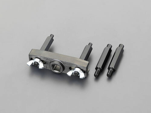 型番EA613AD-50 商品説明●丸ナット用●差込角…1/2”●適合P.C.D…50〜85mm●適合ピン穴径…φ6.8〜10mm●内容…本体、ピン（穴径φ6.8〜9mm用）、ピン（穴径φ9.1〜10mm用）、蝶ナット×2個●本体サイズ…1...