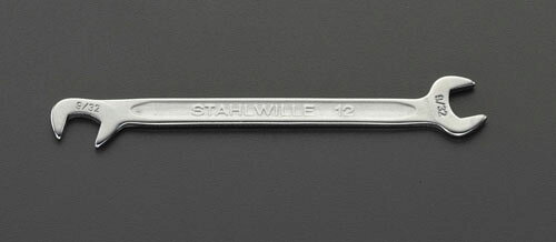 型番EA615A-112 商品説明●サイズ(インチ)…1/2●厚み(mm)…3●全長(mm)…131●重量(g)…37●材質…クロム合金鋼●厚みが2〜3mmの大変薄いスパナ。 ★注意事項★商品画像に複数商品が載っており、番号やアルファベット...