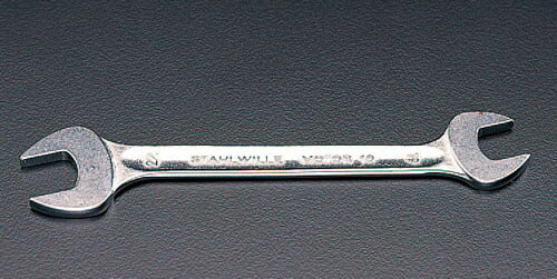 型番EA615KB-11 商品説明●サイズ…11/16”×13/16”●全長(mm)…235●厚さ(mm)…7.3x7.3●重量(g)…167●材質…クロム合金鋼●I型断面ボディーの軽量で高剛性なスパナ。 ★注意事項★商品画像に複数商品が載...