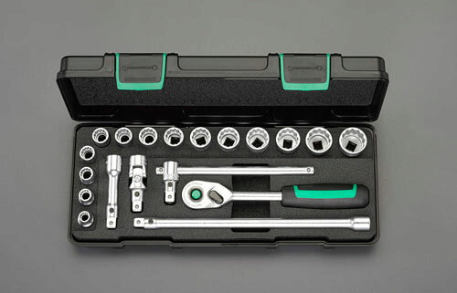 型番EA617CC-1A 商品説明●＜セット内容＞…19点●差込角…3/8”●ソケット（12角）…8・9・10・11・12・13・14・15・　　　　　　　　　　　　 16・17・18・19・21・22mm●ラチェットハンドル…193mm●...