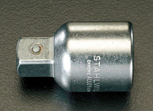 型番EA617VR-1 商品説明●差込角…メス：1”、オス：3/4”●全長(mm)…70●外径(mm)…43●許容トルク(N・m)…1412●重量…332g●3/4”DRのソケット等を1”DRラチェット等に装着する際に使用する高品質なHPQ...