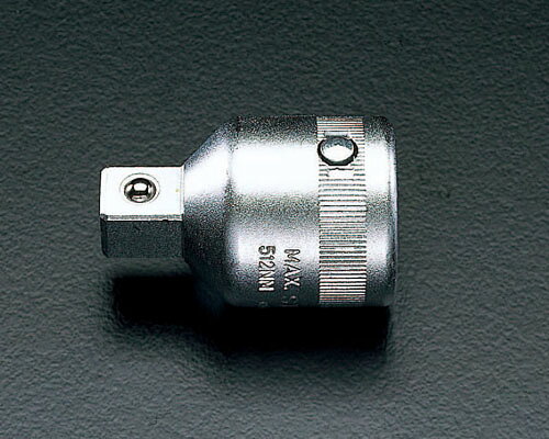 型番EA617WR-1A 商品説明●オス…1/2”●メス…3/4”●全長(mm)…55●外径(mm)…34.7●重量…203g●1/2”DRのソケット等を3/4”DRラチェット等に装着する際に使用する高品質なHPQシリーズのアダプター●アダ...
