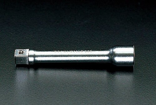 型番EA617YR-6A 商品説明●差込角…3/8”●全長…38mm●ソケット部外径…17●奥まった場所での作業に便利な3/8”DRのエキステンションバー●重量…36g ★注意事項★商品画像に複数商品が載っており、番号やアルファベットが記載...