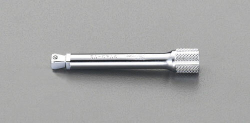 型番EA618AB-28 商品説明●差込角…1/4”●軽く差し込むと上下左右15°までフレキに首を振り、さらに押し込むと直線的な動きをします。●全長…28mm ★注意事項★商品画像に複数商品が載っており、番号やアルファベットが記載されている...