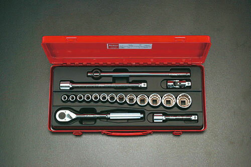 型番EA618C-11 商品説明●＜セット内容＞…18点●差込角…1/2”●ソケット（12角）…10・11・12・13・ 14・15・17・19・22・24・27・30・32mm●ラチェットハンドル…250mm●ユニバーサルジョイント●エク...