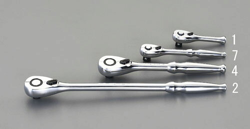 型番EA618PA-7 商品説明●差込角…3/8”●先端幅…22mm●先端厚み…10mm●全長…125mm●重量…100g●ギア数…36●送り角度…10°●左右切換式●ロッキング式 ★注意事項★商品画像に複数商品が載っており、番号やアルファ...