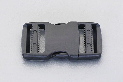 型番EA628RA-38 商品説明●材質…プラスチック●サイドリリースタイプ●適用バンド幅（A）…38mm●サイズ（B×C×D）…47×85×13mm ★注意事項★商品画像に複数商品が載っており、番号やアルファベットが記載されている商品がご...