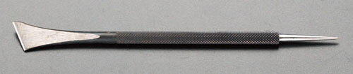 型番EA652B-10 商品説明●全長…175mm●刃幅…16.5mm●正確にマークしたり切り目をつけます。●用途…木材、金属、プラスチック等に使用 ★注意事項★商品画像に複数商品が載っており、番号やアルファベットが記載されている商品がござ...