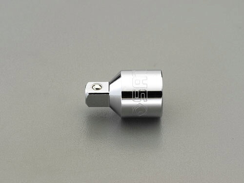 型番EA687EV-64 商品説明●オス…1/2”●メス…3/4”●全長…50mm ★注意事項★商品画像に複数商品が載っており、番号やアルファベットが記載されている商品がございます。その場合は、「商品番号の末尾」に記載されている番号やアルフ...