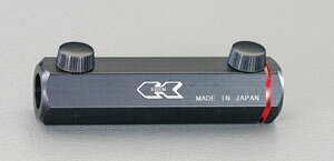 型番EA725SJ-2 商品説明●全長…70mm●材質…アルミ●2点ネジ止めの簡易ピンバイスです。●適合サイズ(mm)…2〜3●重量(g)…20 ★注意事項★商品画像に複数商品が載っており、番号やアルファベットが記載されている商品がございま...