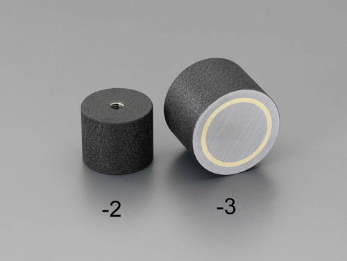 型番EA781DA-2 商品説明●ネオジウム磁石●使用温度(上限)…80℃●黒塗装●吸着力…147N(15kgf)●ねじサイズ…M6×1.0●サイズ…φ30×25mm●ねじ深さ…8mm●重量…133g ★注意事項★商品画像に複数商品が載って...