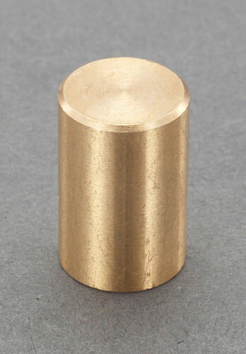 型番EA781EF-24 商品説明●吸着力…60N（6.0kgf）●サイズ…φ13×20mm●材質…サマリウムコバルト、真鍮●使用温度…200℃以下●重量…19g●真鍮製円筒形ホルダ付。底部の吸着力が強力です。●錆びにくく、温度変化に強いサ...