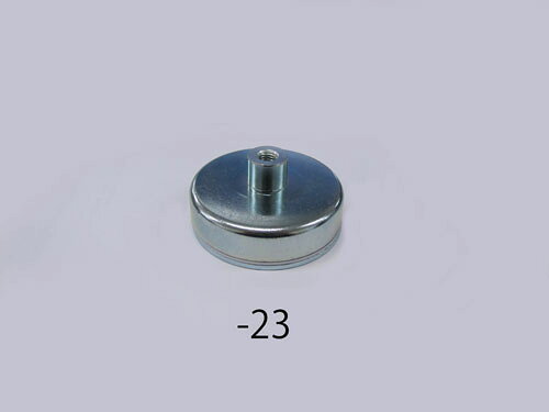 型番EA781EH-23 商品説明●材質…フェライト磁石、スチール（亜鉛メッキ加工）●吸着力…600N(60.0kgf）●サイズ…φ80×18(ネジ穴込：34)mm●ネジサイズ…M10●使用温度…120℃以下●重量…520g●入数…1個/p...