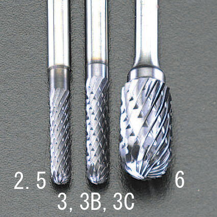 型番EA819PG-6 商品説明●材質…タングステンカーバイド、TiAlNコーティング●刃形状…dカット(ダブル/ダイヤモンド)●適合材質…一般鋼、ニッケル、銅、銅合金、チタン、 鋳鉄、ステンレス鋼、鍛鋼●軸径…3mm●刃径×刃長×全長…6...